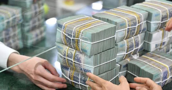 Tiền gửi tăng tốc, huy động vốn tại TP.HCM và Đồng Nai vượt 5,98 triệu ...